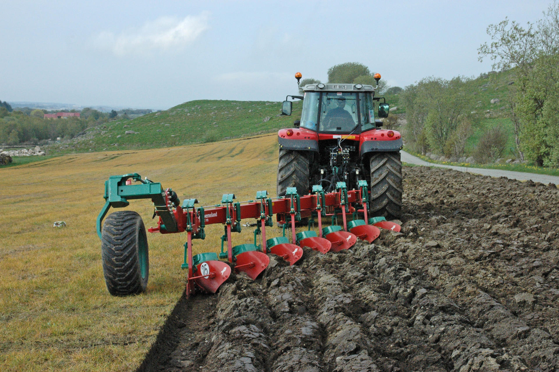 Kverneland BE / Aufsattelbeetpflüge / Pflüge / Bodenbearbeitung ...